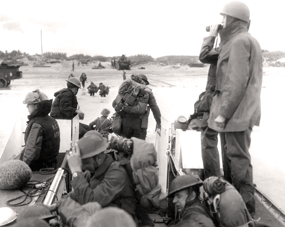 Historic WWII Photo – Heading To Shore, June 1944 - Legion Magazine