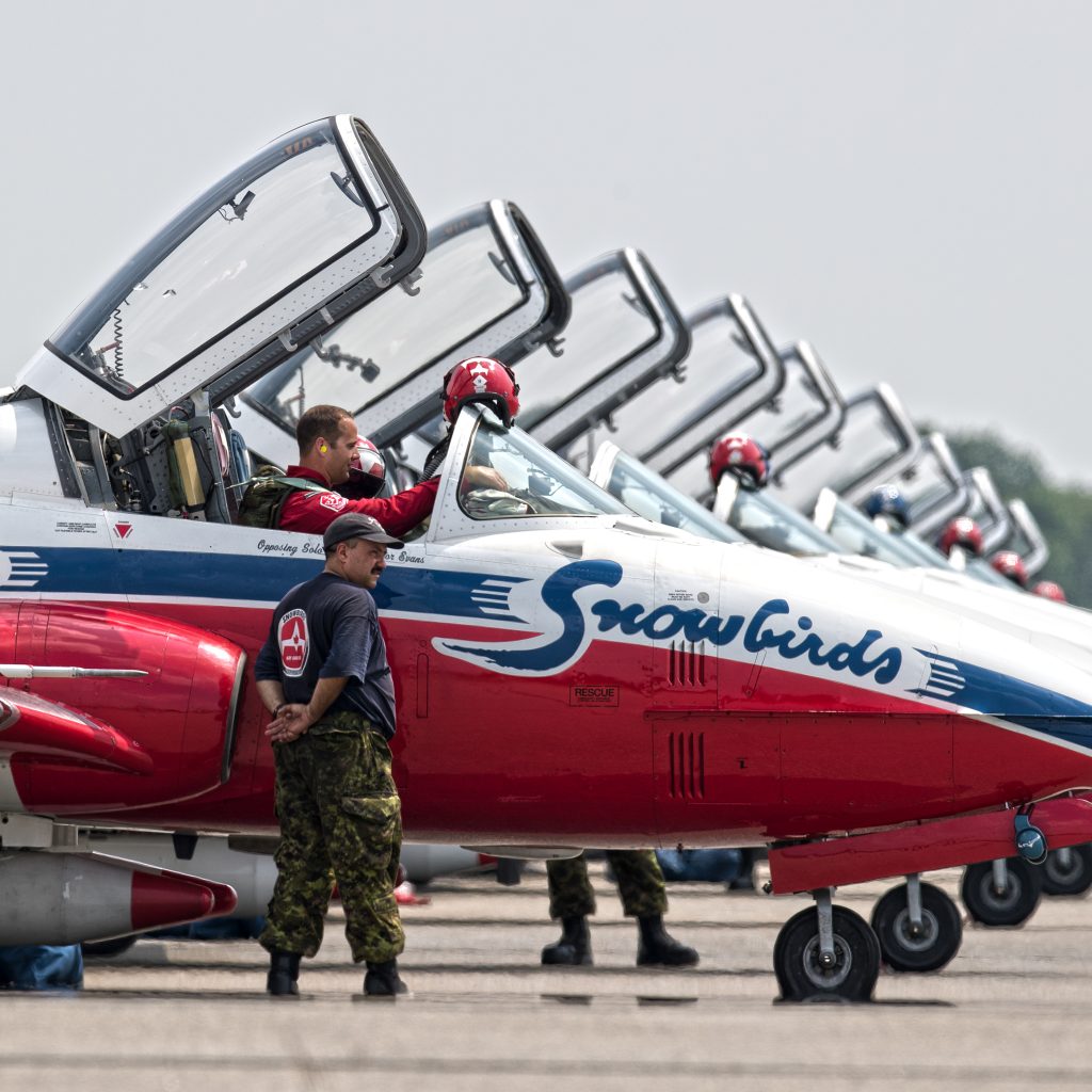 The Snowbirds backstage - Legion Magazine