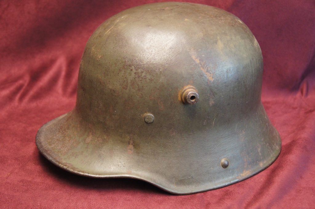 Century-old army helmet still offers the best blast protection - Legion ...