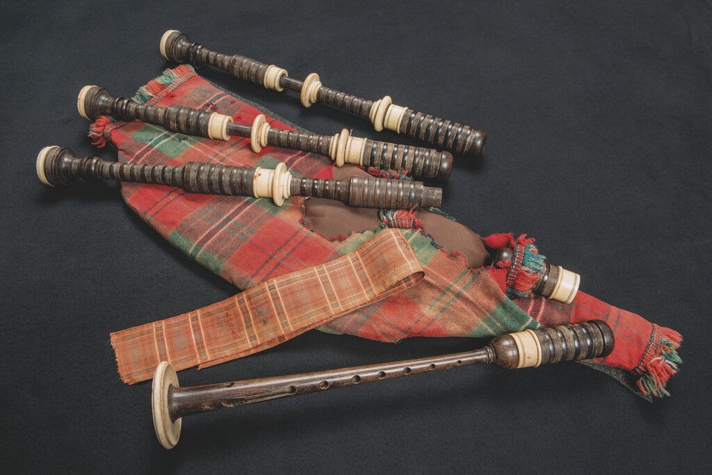 The badass bagpipers of the 16th Battalion - Legion Magazine